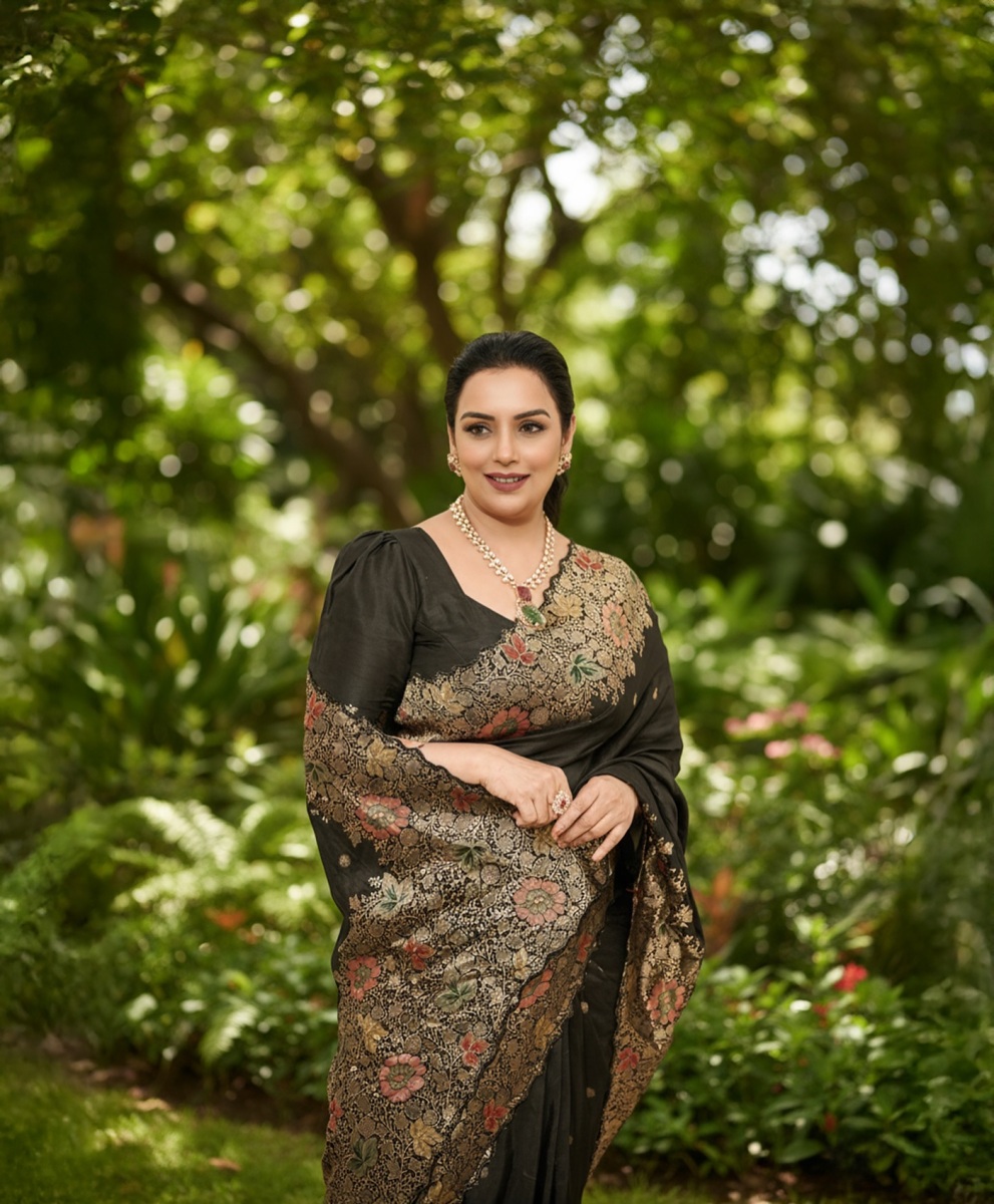 Shweta Menon Pictures, Photos & Shweta Menon Images - Kerala9.com