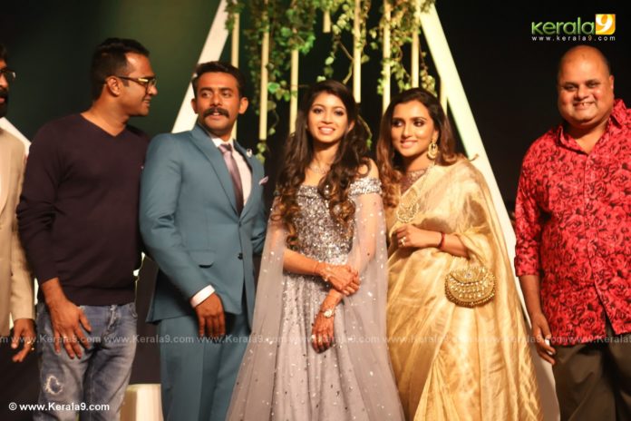 Harisree Ashokan Son Wedding Reception Photos - Kerala9.com