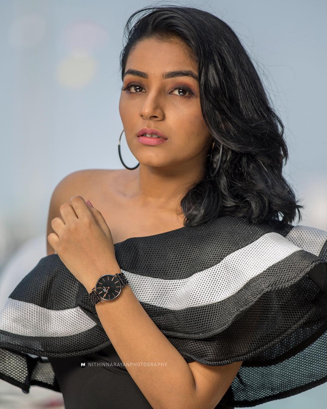 Rajisha Vijayan Photos, Pictures & Rajisha Vijayan Images - Kerala9.com