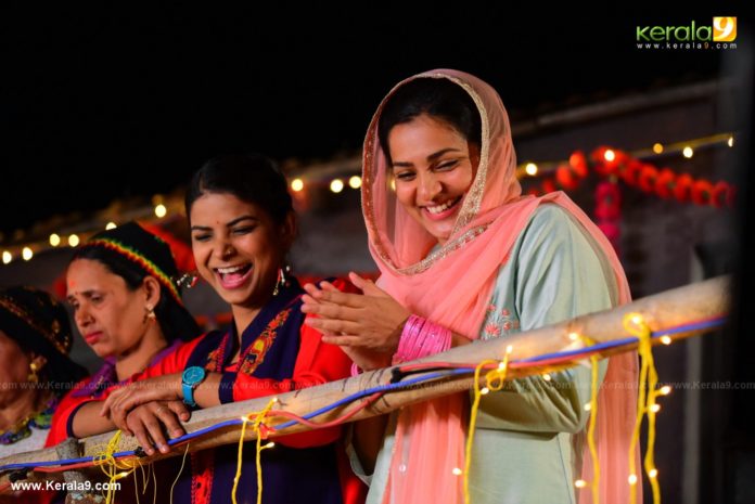 Varthamanam Movie Stills And Varthamanam Location Photos - Kerala9.com