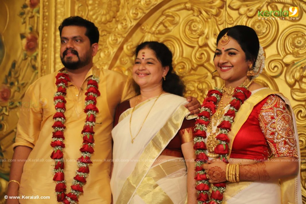 Apsara Ratnakaran Wedding Photos - Kerala9.com