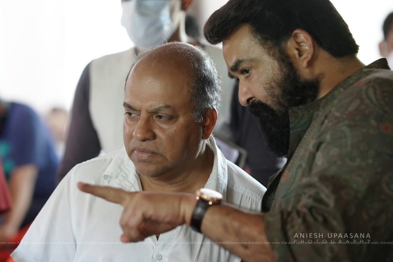 Barroz Movie Stills, Posters And Barroz Location Photos - Kerala9.com