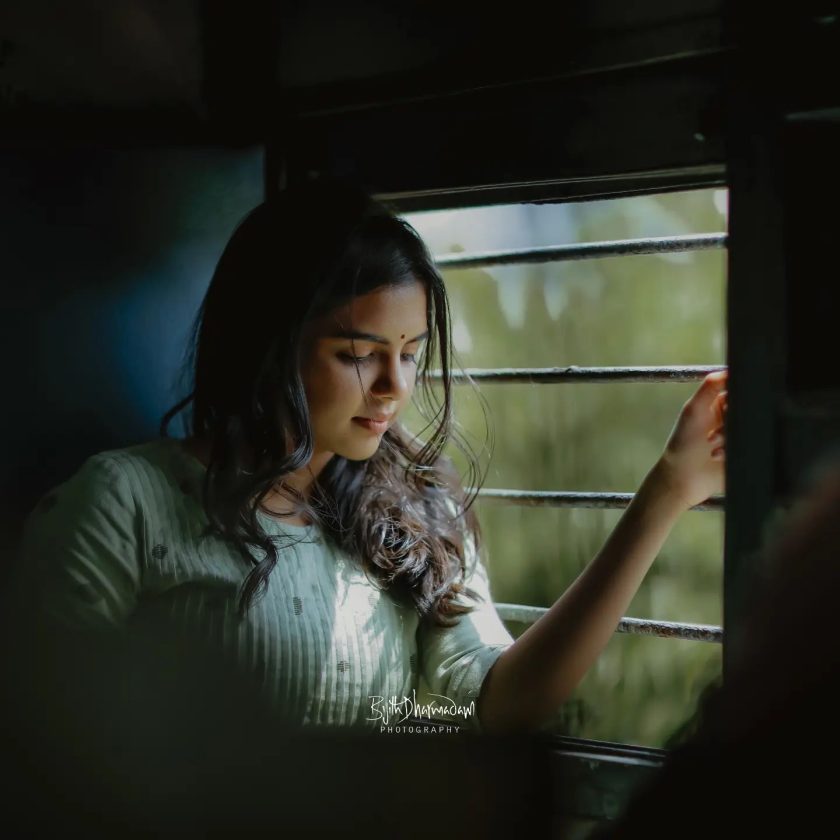 Hridayam Movie Stills, Photos and Hridayam HD Posters - Kerala9.com