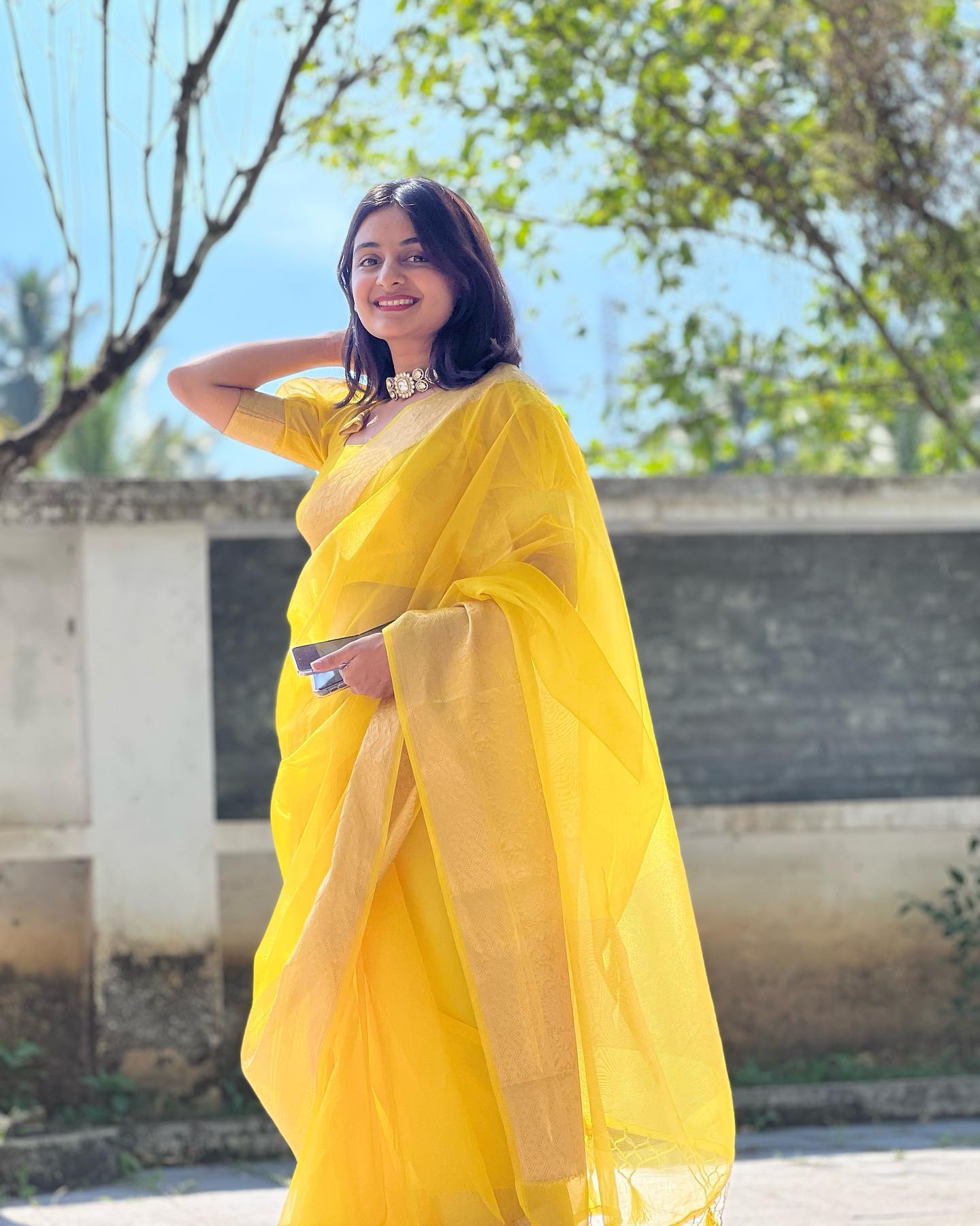 esther anil in yellow saree photos 002 - Kerala9.com