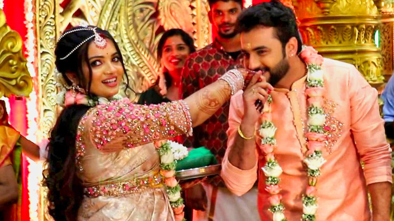 Serial actress Aswathy and actor Rahul ties the knot - Kerala9.com